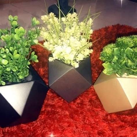 معارض أحواض زرع فيبر وصاج