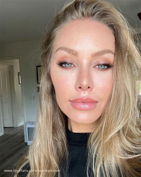 That Look Pornstar Nicole Aniston Official Photos