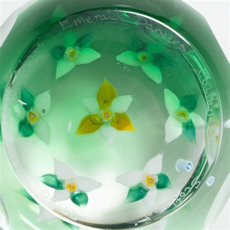 Caithness Paperweight Emerald Dancers Rosette Fleming 1997