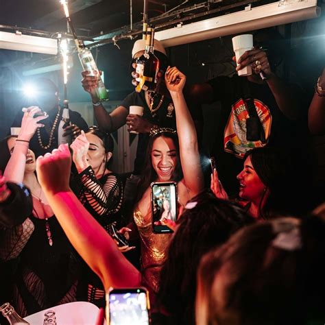 Pop Bottles In The Sovip — Bar So