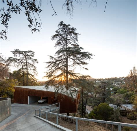 Anonymous Architects Builds LA House Around Existing Cypress Tree
