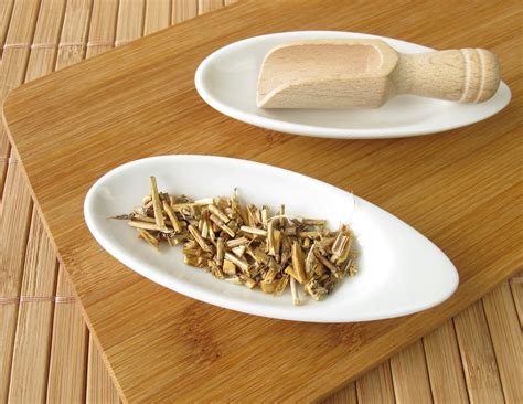 10 Amazing Couch Grass Root Uses Harvest And Use At Home