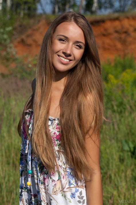 Lina Diamond Girlssmiling