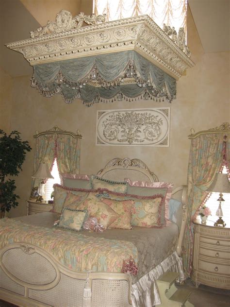 What Is Bed Crown Molding At Mildred Kennon Blog