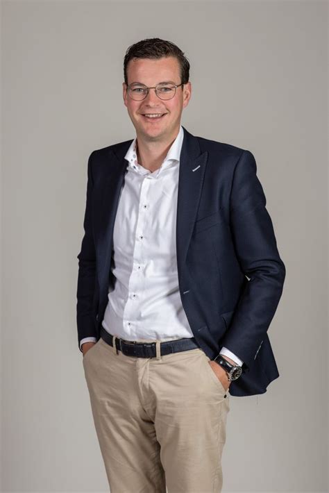 Julian Pieper Hoek En Blok