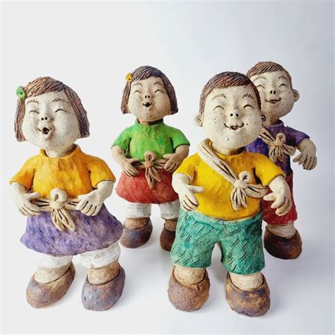 학교가는아이들 남녀 대형 인형 도자기 토우 토기 전통 흙 장식 카페 인테리어 여주토기