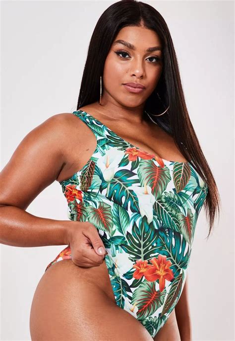 Pin By The Best On Plus Size In 2025 Plus Size Outfits Plus Size