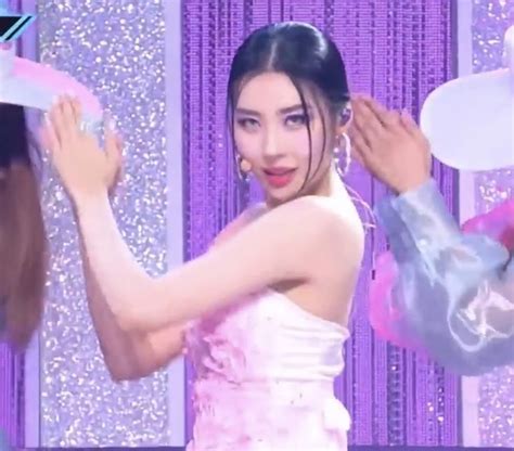 𝒂𝒍𝒐𝒆𝒉𝒐𝒍𝒂