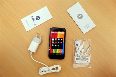 Motorola Moto G Dual SIM Unboxing In India With Google Glass