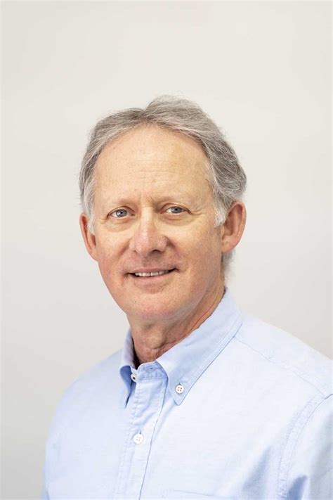 Dr Leon Levitt Grantham House