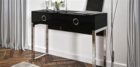 Нужна ли е тоалетка за гримиране в дома Dothemixbg Do The Right Mix