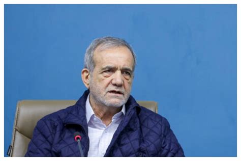 حضور مسعود پزشکیان در منزل خانواده شهیدان آل هاشم و موسوی