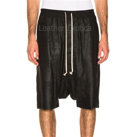 Drawstring Elastic Waist Men Leather Shorts