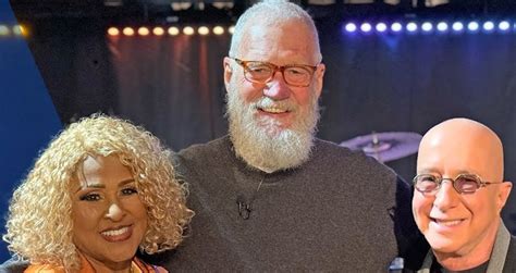 Watch Darlene Love David Letterman And Paul Shaffer Revive Christmas