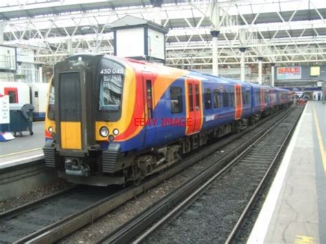 Photo Class 450 Desiro Outer 4 Car Emu No 50 045 At Waterloo 08 07 £2 00 Picclick Uk