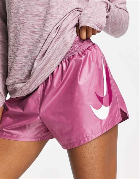 Nike Running Rosa Löparshorts Med Swoosh Logga Asos