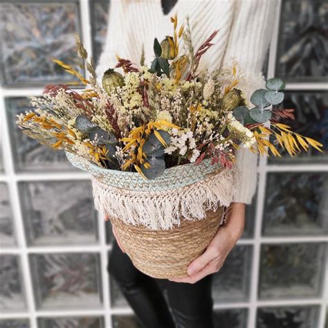 Cómo Decorar Una Cesta De Mimbre Con Flores Secas Ideas Y Consejos