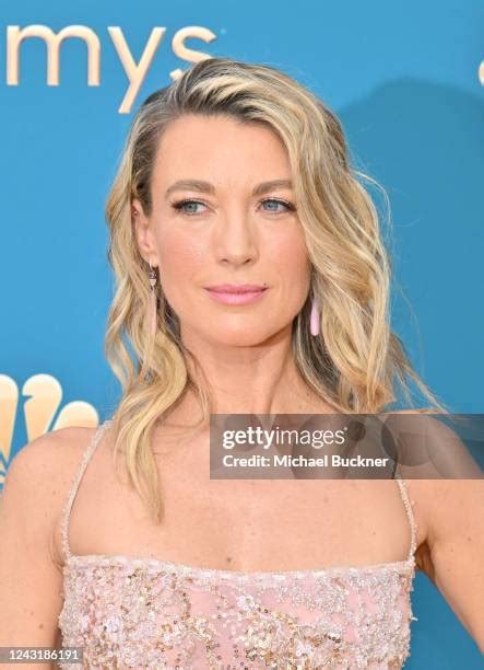 Natalie Zea Photos Photos And Premium High Res Pictures Getty Images