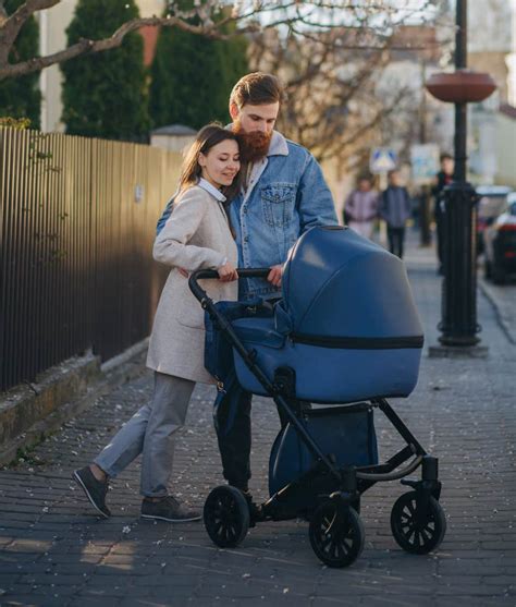 Dads Are Unable To Accomplish A Simple Parenting Task YourTango