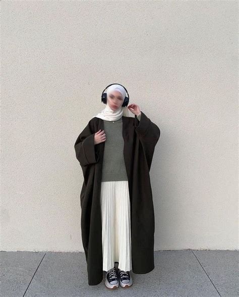 Warna Jilbab Yang Cocok Dengan Baju Hitam Putih In Everyday Fashion Outfits Modest
