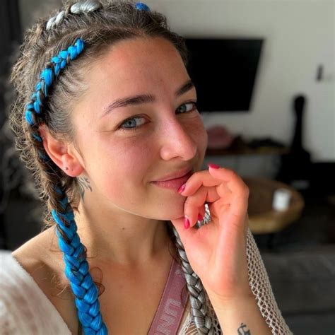 פעם לפני כשנתיים משהו אמר לי שלפני כל קרב תמיד לחייך לעצמי שאלתי
