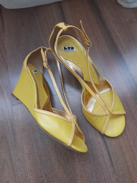 Шкіряні босоніжки — ціна 650 грн у каталозі Босоніжки Купити жіночі речі за доступною ціною на