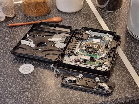 How To Remove M Screws From Fat Ps3 R Ps3