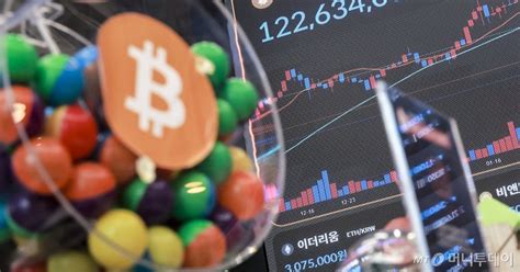 비트코인 11일만에 다시 8만달러 붕괴트럼프 말빨 안 먹힌다