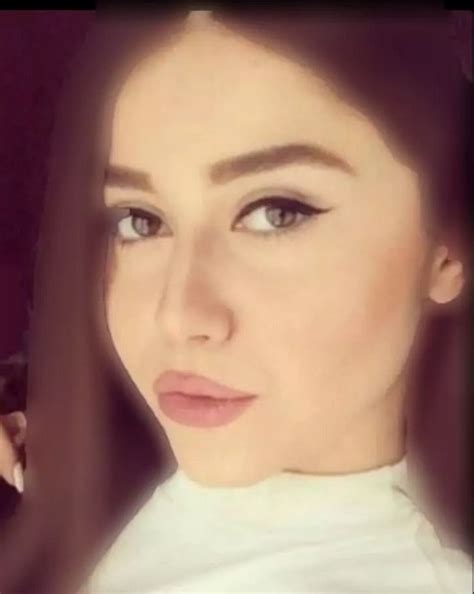 اولین تصاویر منتشر شده از زن محمدرضا گلزار آیسان خانم هنوز نیامده