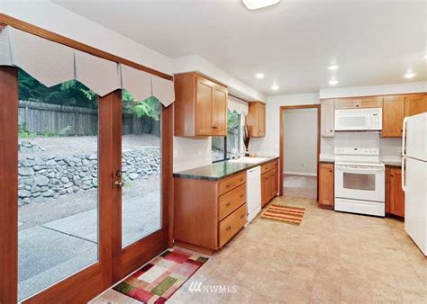 7663 Oak Park Pl Nw Bremerton Wa 98311 Redfin