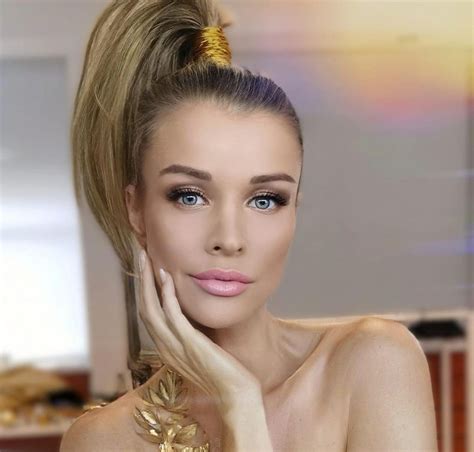 Joanna Krupa Biography Net Worth Quotes Wiki Assets