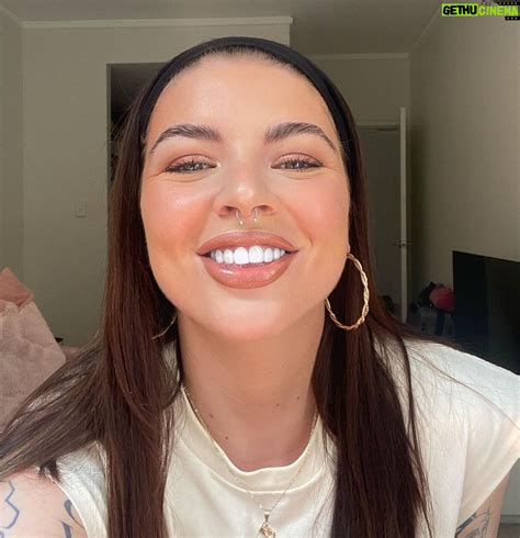 Beth Spiby Most Liked Photos And Posts Gethu Cinema