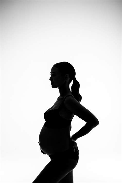 Беременность в 2024 г Фотографии беременной Беременный силуэт Фотосессия