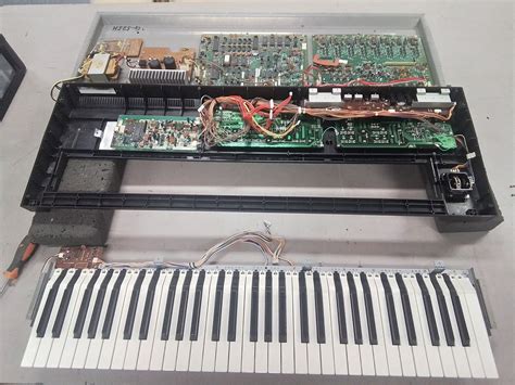 Korg Dw 8000 Synthesizer Repair And Calibration
