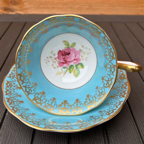 Sold ถ้วยชาวินเทจปากบาน Royal Albert Love Cha Vintage