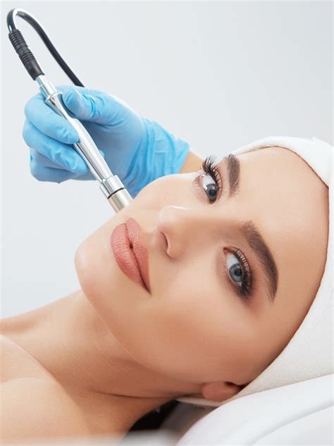 Pixel 8 Laser Facial Microneedling Rénove Medical Spa