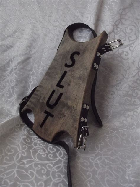 Mature Fastening The Neck And Wrists Leather Sex Toys Spreader Bar Neck