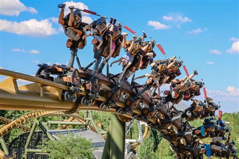 Un Suspended Thrill Coaster Vekoma à Bellewaerde Dans Les Années à