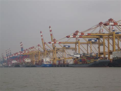 Argus Environmental Instruments Ship Inducted Wave Stress Monitoring On River Dams On The