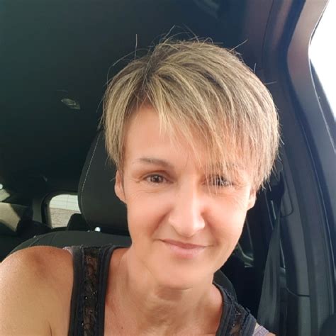 Isabelle Claes Gestionnaire Service Clients Fgtb Linkedin