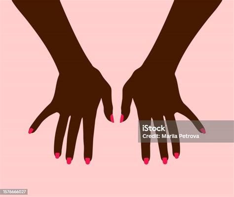 분홍색으로 칠해진 손톱으로 손으로 그린 여성의 손 매니큐어를 바른 손의 평면도 벡터 그림 네일아트에 대한 스톡 벡터 아트 및