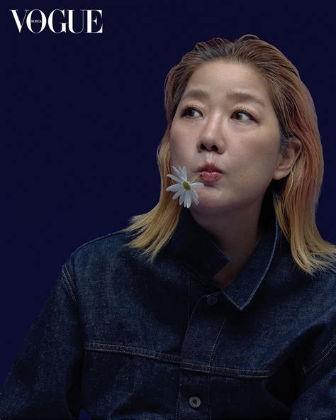 Vogue Korea Voguepictures 한국 대중음악 100대 명반 10위의 주인공 이상은의 무대가 3월 15일 레스케이프 호텔에서 열리는 보그 리더