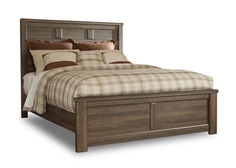 Juararo Queen Size Bed