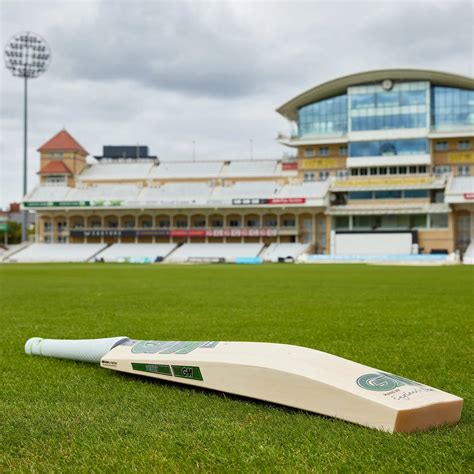 Gunn And Moore Verva Dxm 404 L540 Blade Ttnow Cricket Bat Adult