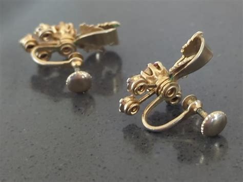 Screw Back Earrings Vintage Pink Rhinestone Cluster Gold Tone Estate