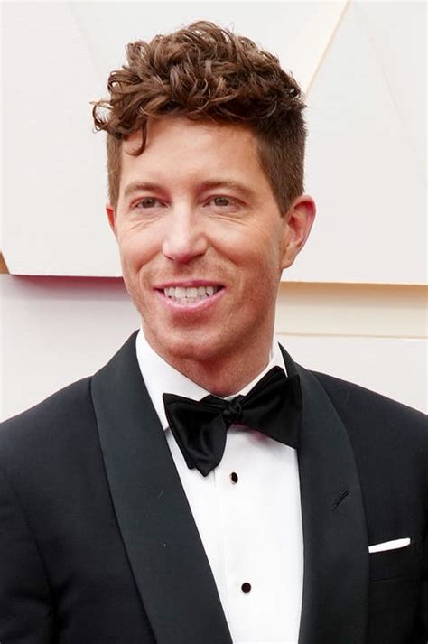 Best Hair And Makeup Looks From The 2022 Oscars