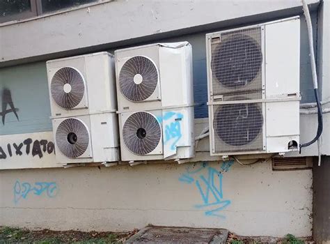 Πτώση φοιτητή στο ΑΠΘ Διέφυγε τον κίνδυνο Φοιτητική διαμαρτυρία