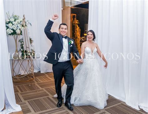 Andrea Membreño Y Raúl Pérez Celebran Su Boda En Honduras