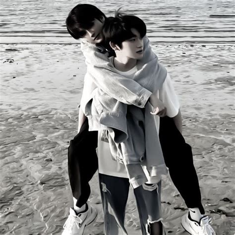 Пин от пользователя 김난희 на доске Pose Милые пары Мальчики Корейский