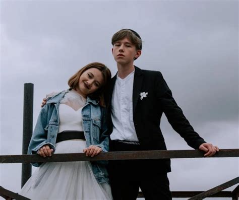 The Best Way To Make An Introvert Extrovert Relationship Work Lovifylife